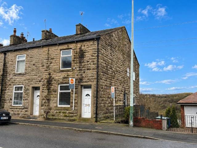 5 bedroom terraced house for sale