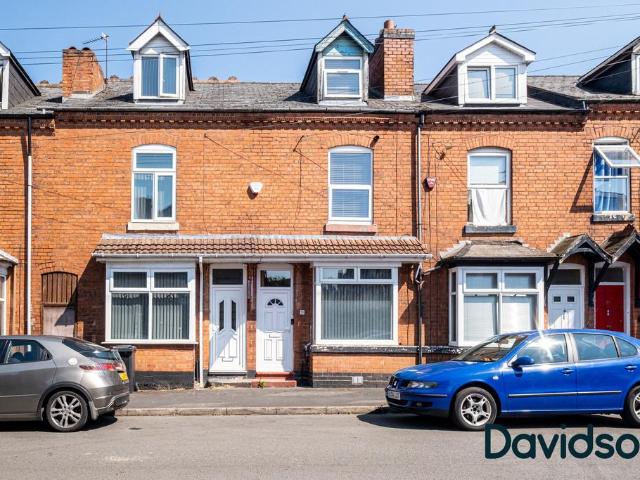 5 bedroom terraced house for sale