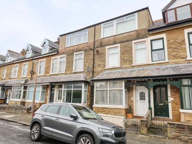 5 bedroom terraced house for sale
