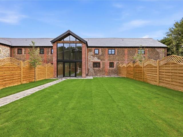 5 bedroom terraced house for sale