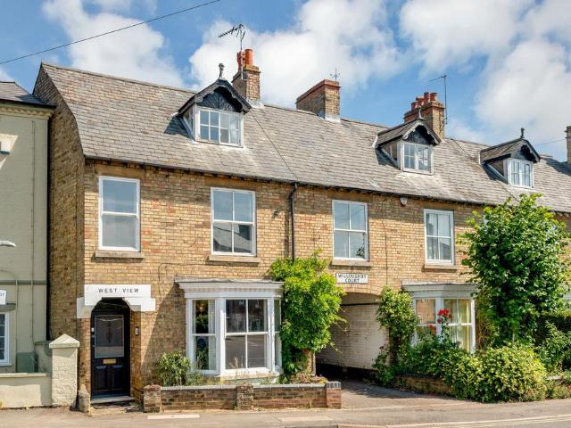 5 bedroom terraced house for sale