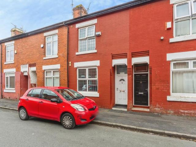 5 bedroom terraced house for sale