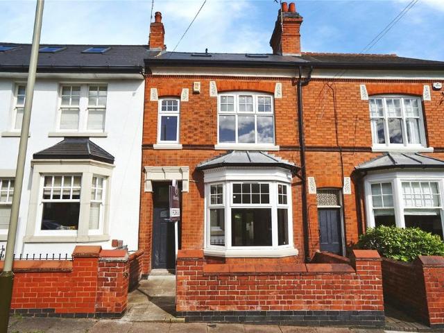 5 bedroom terraced house for sale