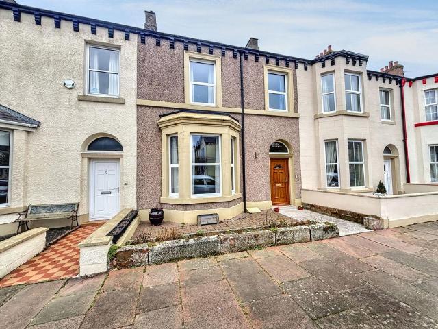 5 bedroom terraced house for sale