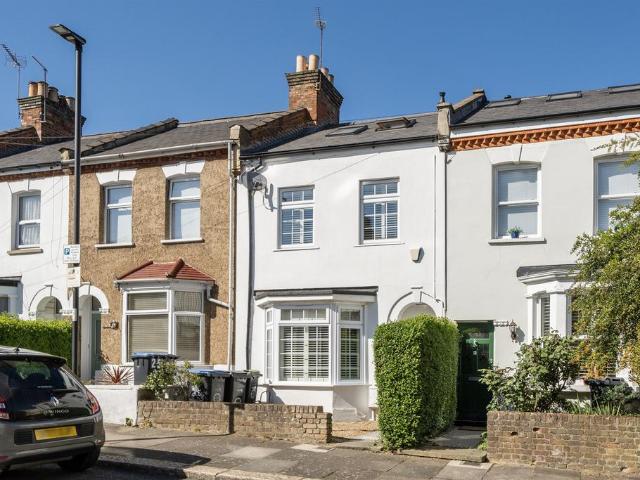 5 bedroom terraced house for sale