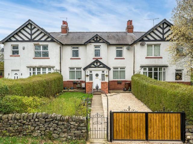 5 bedroom terraced house for sale