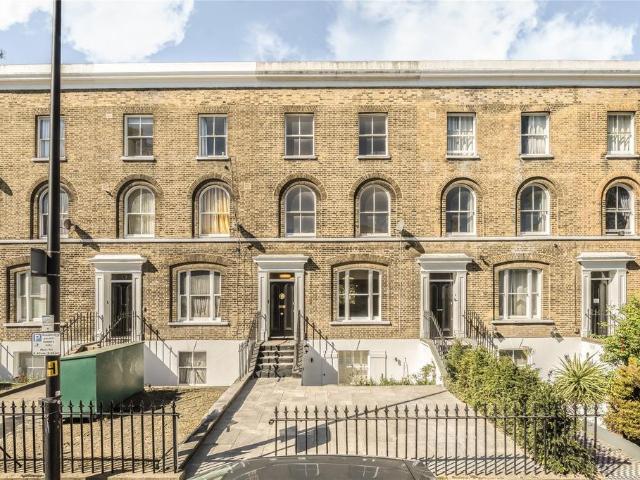 5 bedroom terraced house for sale