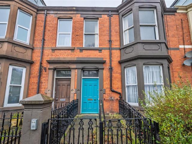 5 bedroom terraced house for sale