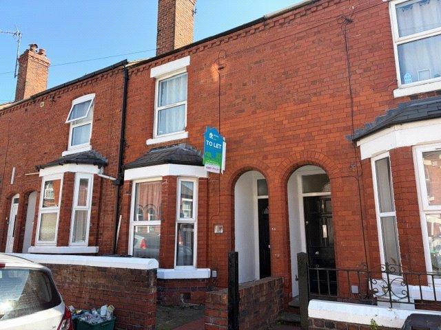 5 bedroom terraced house for sale
