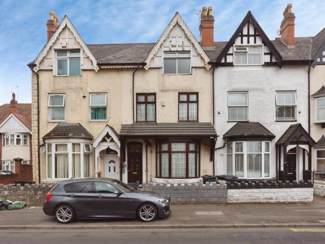 5 bedroom terraced house for sale