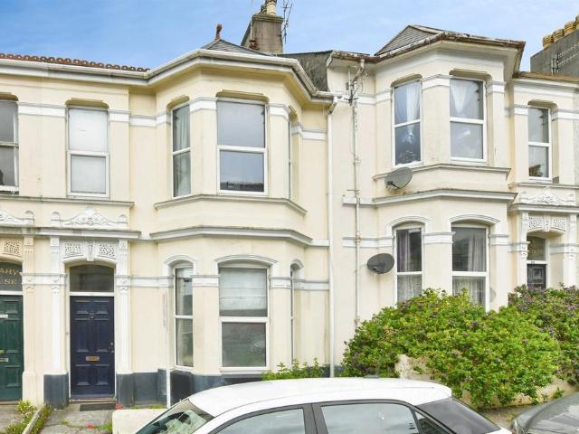 5 bedroom terraced house for sale