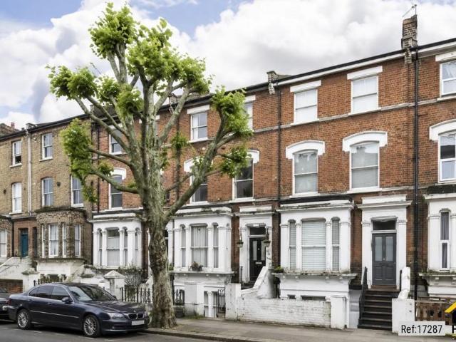 5 bedroom terraced house for sale