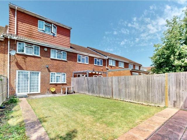 5 bedroom terraced house for sale