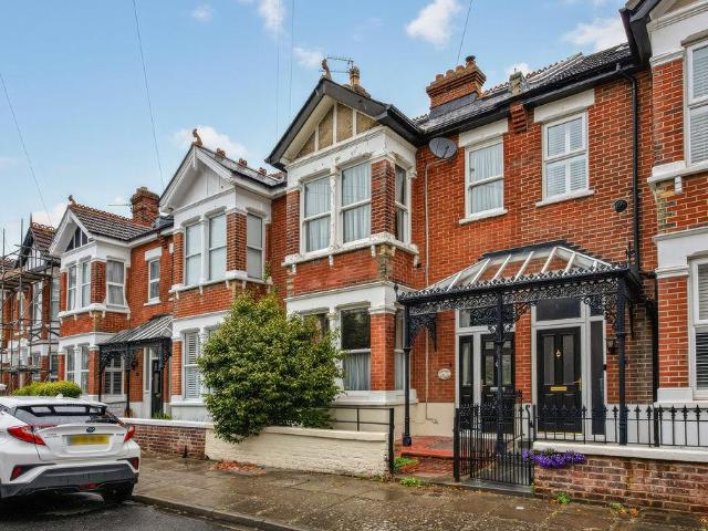5 bedroom terraced house for sale