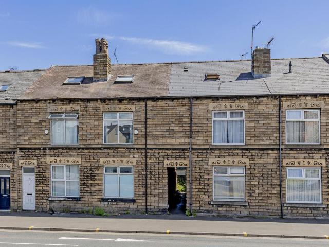 5 bedroom terraced house for sale