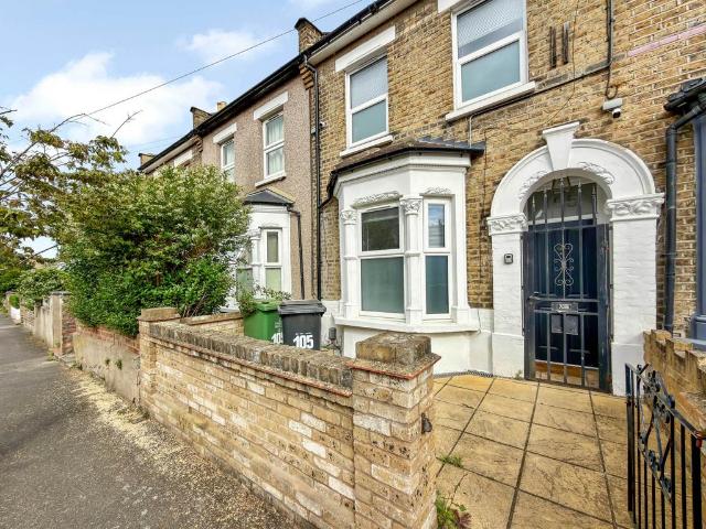 5 bedroom terraced house for sale