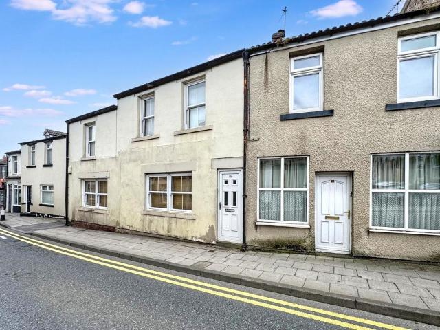 5 bedroom terraced house for sale