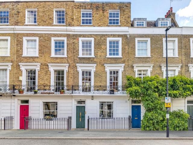 5 bedroom terraced house for sale