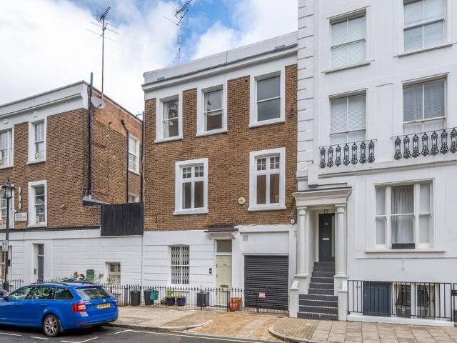 5 bedroom terraced house for sale