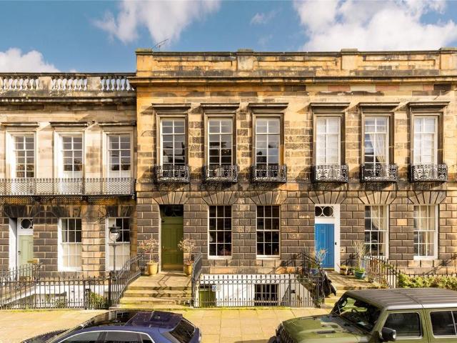 5 bedroom terraced house for sale