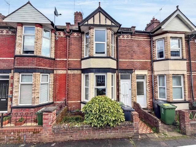 5 bedroom terraced house for sale