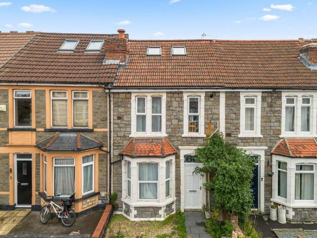 5 bedroom terraced house for sale