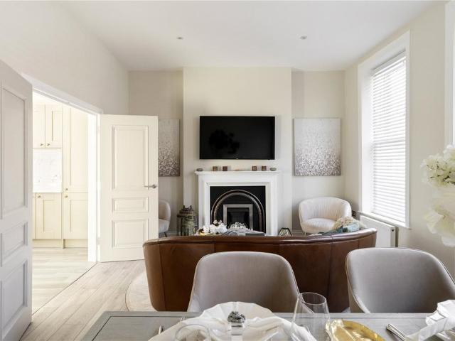 5 bedroom terraced house for sale
