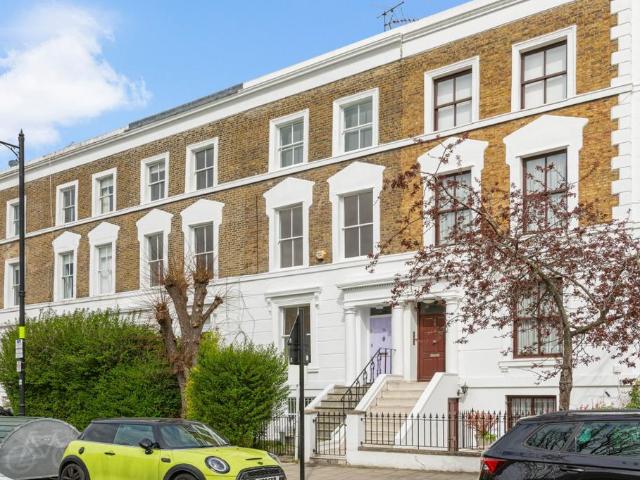 5 bedroom terraced house for sale