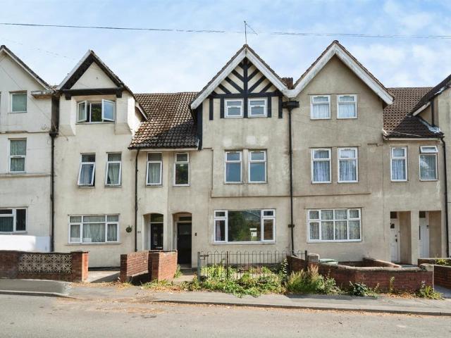 5 bedroom terraced house for sale