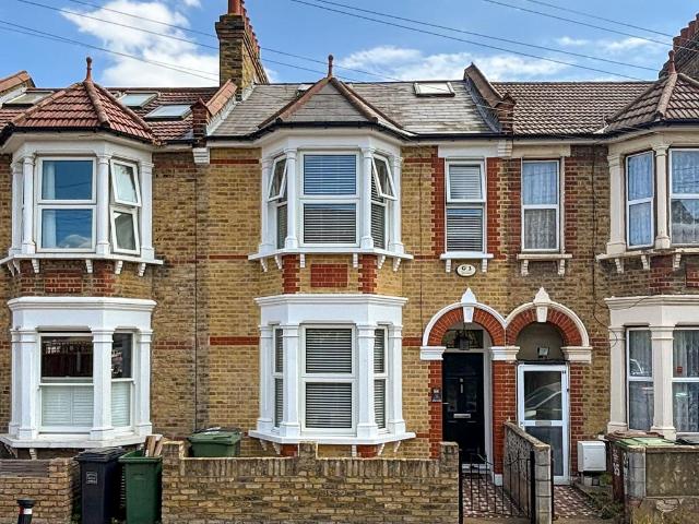 5 bedroom terraced house for sale