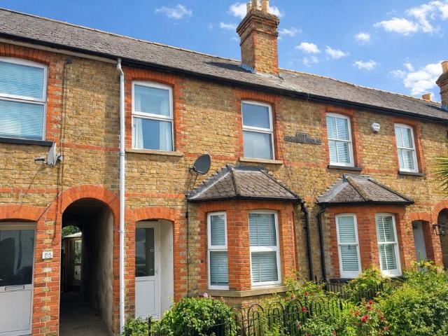 5 bedroom terraced house for sale