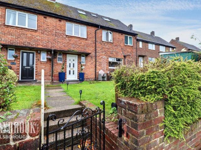 5 bedroom terraced house for sale