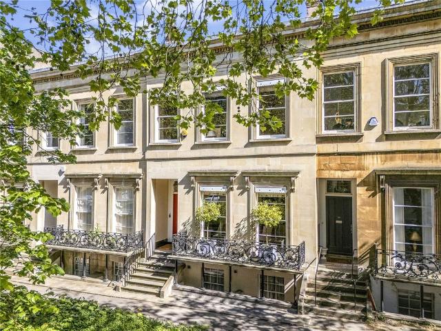 5 bedroom terraced house for sale