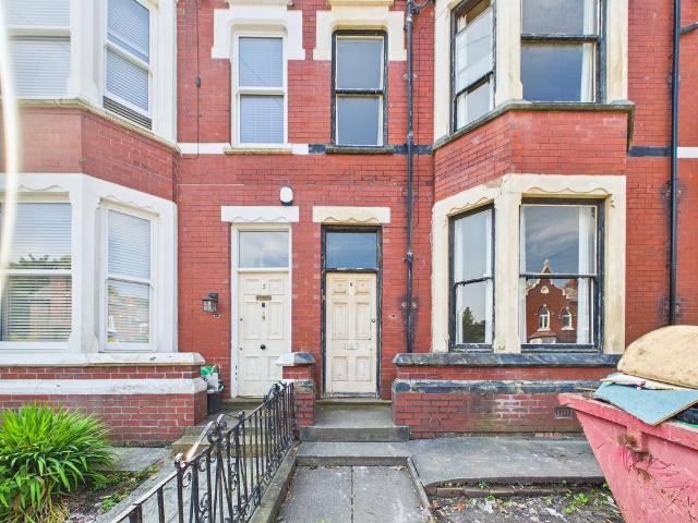 5 bedroom terraced house for sale