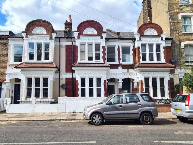 5 bedroom terraced house for sale