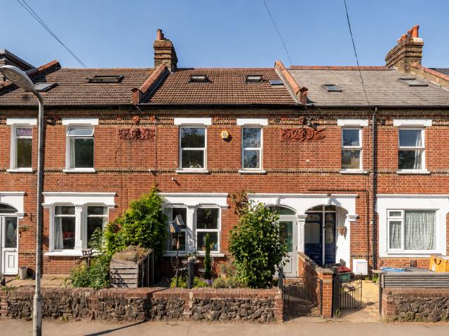 5 bedroom terraced house for sale