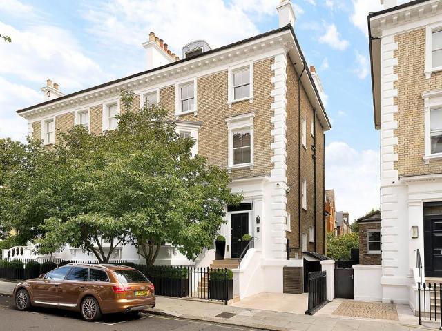 5 bedroom semi detached house for sale