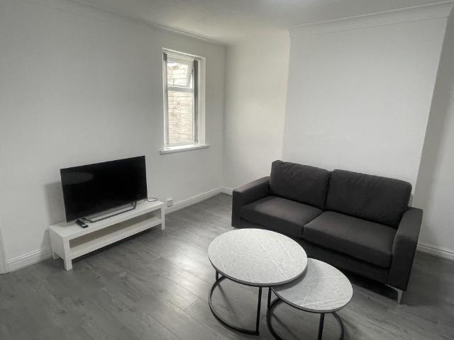 5 bedroom terraced house for sale