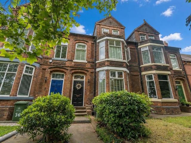 5 bedroom terraced house for sale