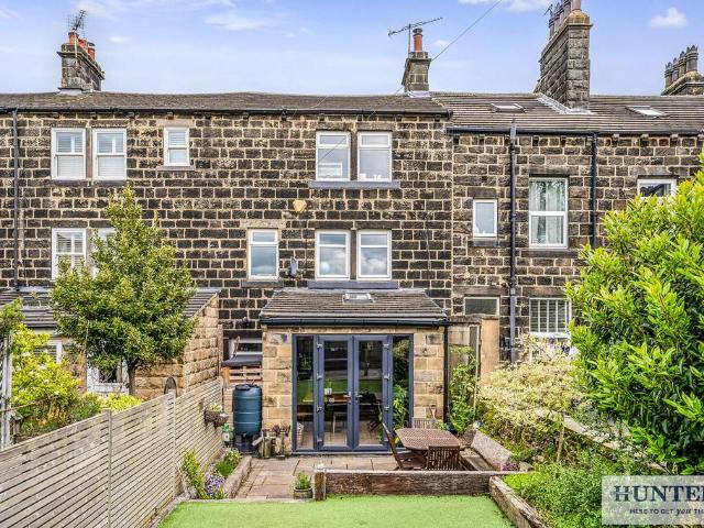 5 bedroom terraced house for sale