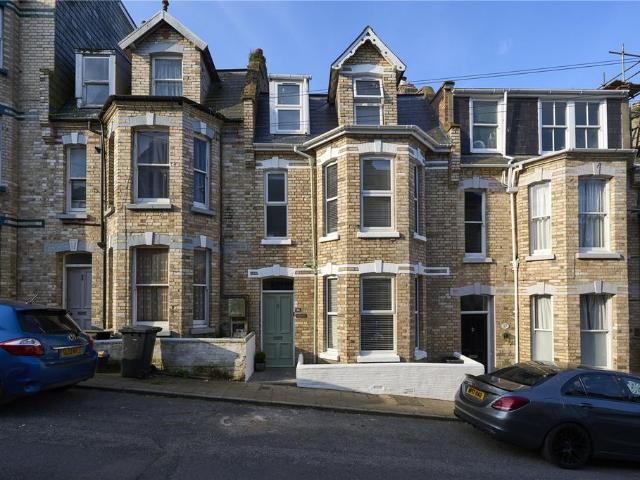 5 bedroom terraced house for sale