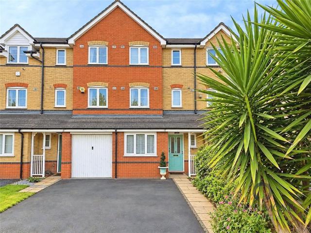 5 bedroom terraced house for sale