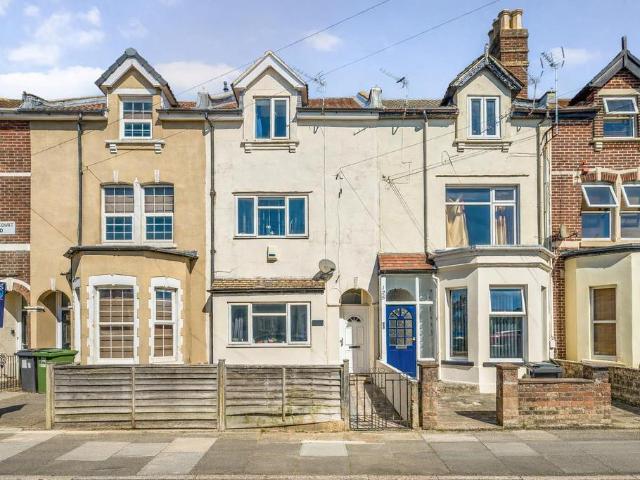 5 bedroom terraced house for sale