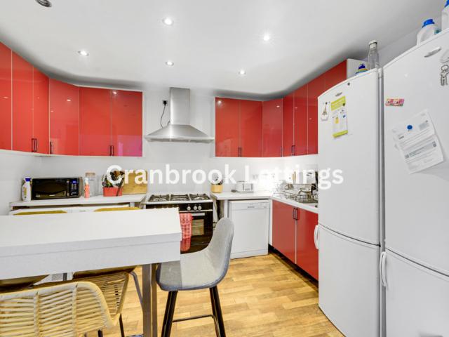 5 bedroom terraced house for sale