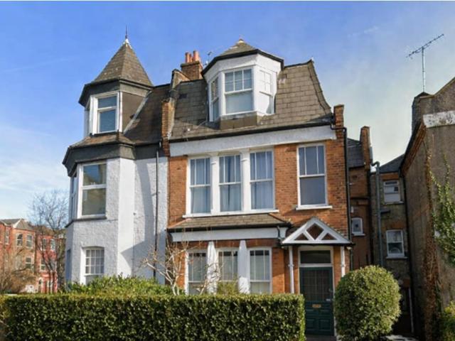 5 bedroom terraced house for sale