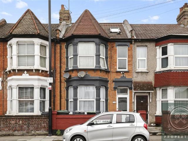 5 bedroom terraced house for sale