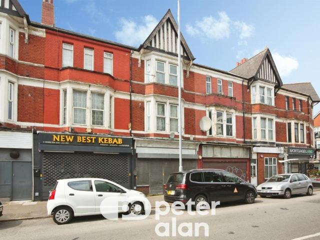5 bedroom terraced house for sale