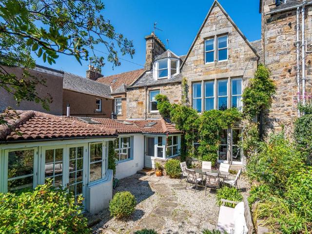 5 bedroom terraced house for sale