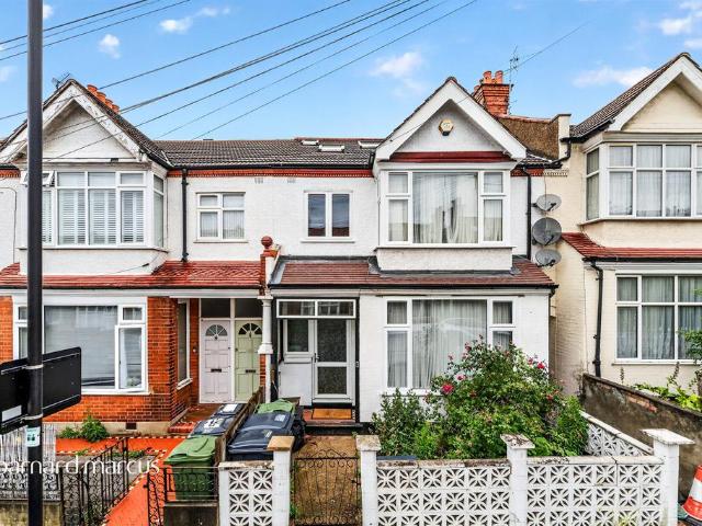 5 bedroom terraced house for sale