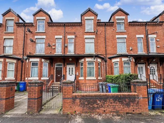 5 bedroom terraced house for sale